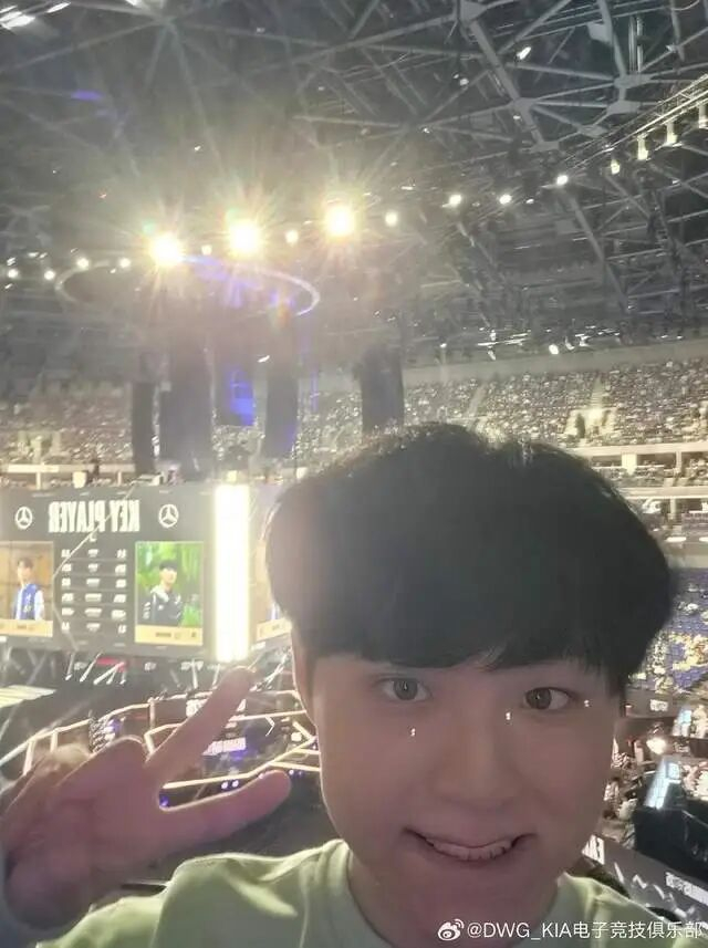 世界冠军被队友辱骂？队内矛盾升级韩网炸锅！网友：不如来LPL|英雄联盟|showmaker|许秀|lpl|赛区_新浪新闻