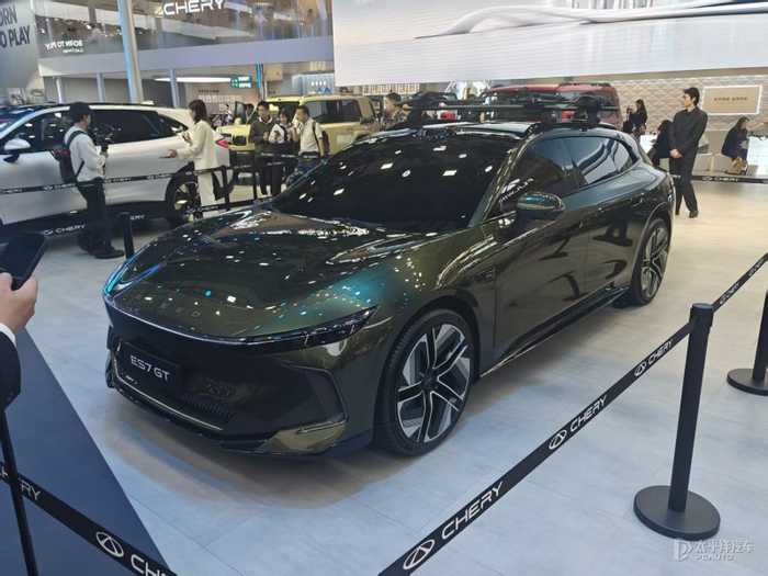 2025广州车展：星途星纪元ES7 GT首发亮相，采用猎装车设计