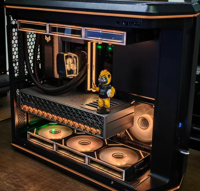 遵循BTF 2.5，蓝宝石带来NITRO+ RX 9070 XT Phantomlink显卡__财经头条__新浪财经