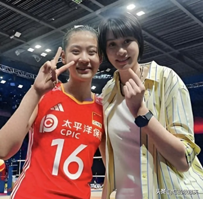 0-3输捷克，副攻线竟成最大亮点，王奥芊们到底有多猛？|拦网|中国女排|国际排联|世联赛|陈厚羽_新浪体育_新浪新闻