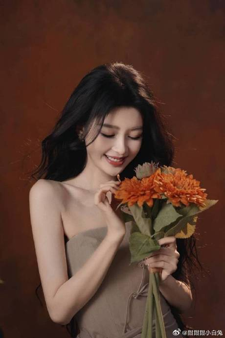 孙怡的父母当初为她取名孙月，背后还有哪些特别的故事？|心旷神怡|女儿|名字|母亲|家庭_新浪娱乐_新浪新闻