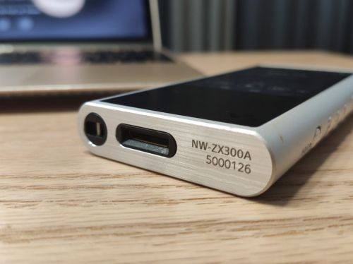 索尼NW-ZX300A评测：硬件堆料十足 一秒把耳朵叫醒_手机新浪网