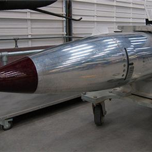 美国核弹被检测出缺陷！服役期也被推迟，关键问题出在保质期上_手机新浪网