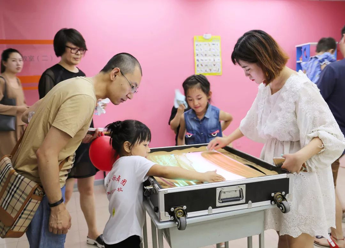 本市共建“社区之家”608个，百姓感受“幸福就在家门口”|石景山区|北京工业职业技术学院_新浪新闻