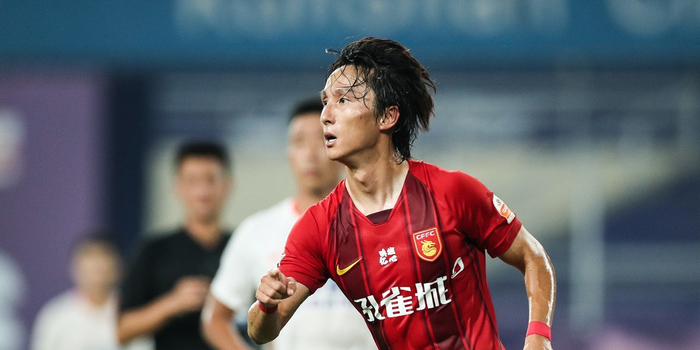 尹鸿博：前两年伤病比较折磨，今年最希望多点比赛时间_手机新浪网