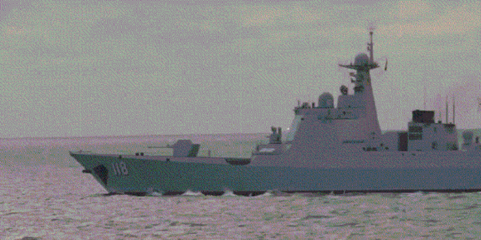 左右开弓！中国海军052D连射HQ-9B与YJ-18A，意义非同寻常_手机新浪网