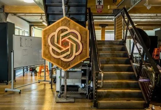 OpenAI还是CloseAI？记者半年揭秘这个以拯救世界为使命的机构幕后真相_手机新浪网