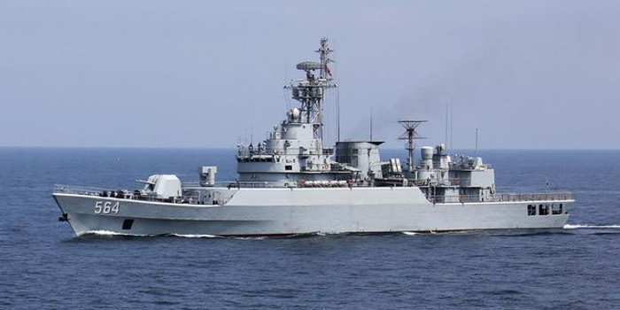 本来准备退役，突然大修升级，大批老式053H3舰重返海疆_手机新浪网