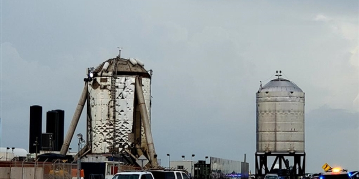 一块钢板的爆炸之旅：星舰SN7.1抵达发射架 测试304不锈钢极限_手机新浪网