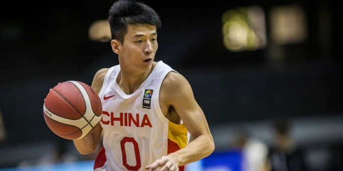 媒体人：广州青年队&中国U18球员李佳哲新赛季将出战CBA联赛_手机新浪网