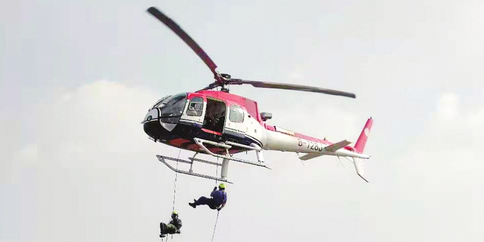 昌飞完成AC311A型直升机索降作业标准验证飞行_手机新浪网