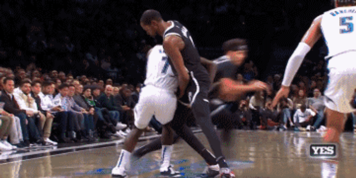 这个男人叫小帅！KD背后拉回甩开班凯罗两米 急停跳投2+1命中_手机新浪网