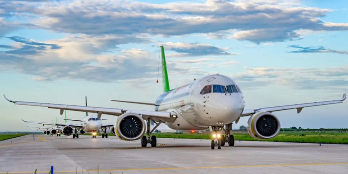 单价 6.53 亿元，国产大飞机 C919 已累计获得 32 家客户 1035 架订单_手机新浪网