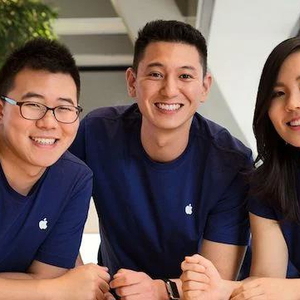 苹果宣布任命首位首席人力资源官 Carol Surface，接替 Deirdre O‘Brien 相关职责_手机新浪网