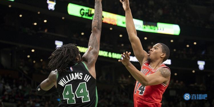 Woj：公牛将裁掉马尔科姆-希尔 与特里-泰勒签下双向合同_手机新浪网