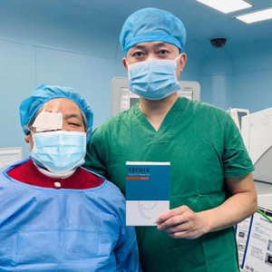 北京首批强生眼力健TECNIS Toric II植入手术成功完成_手机新浪网