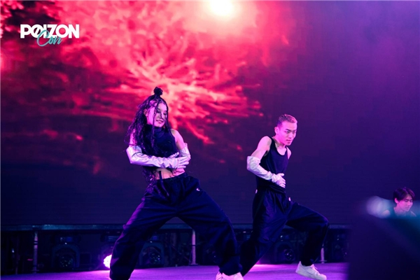 明星云集+潮流盛宴丨POIZON CON潮流嘉年华圆满落幕_手机新浪网