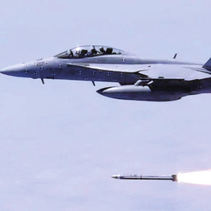 美海军AGM-88G增程型先进反辐射导弹成功完成连续第五次飞行试验_手机新浪网