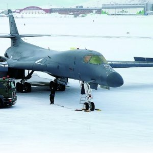 美军轰炸机“三巨头”都不好过|美国空军|b-1b|B-52_新浪军事_新浪网