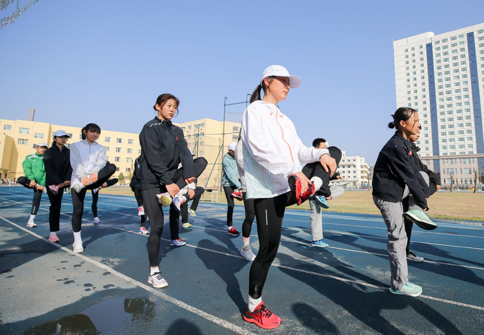 内蒙古竞走，走出“内蒙古特色”_新浪新闻