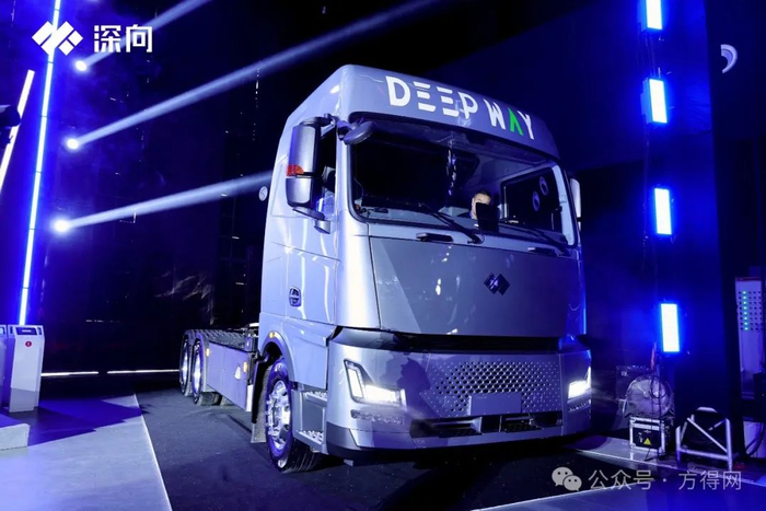 深向科技CEO万钧：为何重金自研“三电”？丨头条|三电系统|星途|重卡|万钧|三电系统_手机新浪网