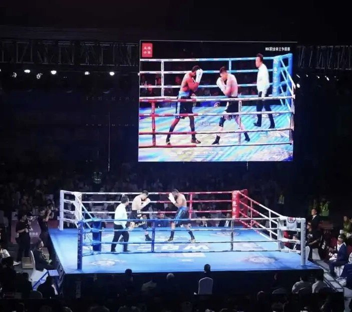 12国拳手激战鹿城，两条金腰带留中国|拳手|中国|WBC_新浪新闻