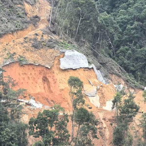 福建一水库大坝建设被指偷工减料_手机新浪网