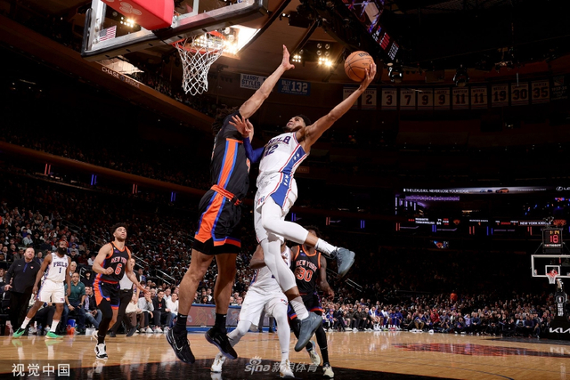 [NBA]76人97-108尼克斯 兰德尔24分9板_新浪图片