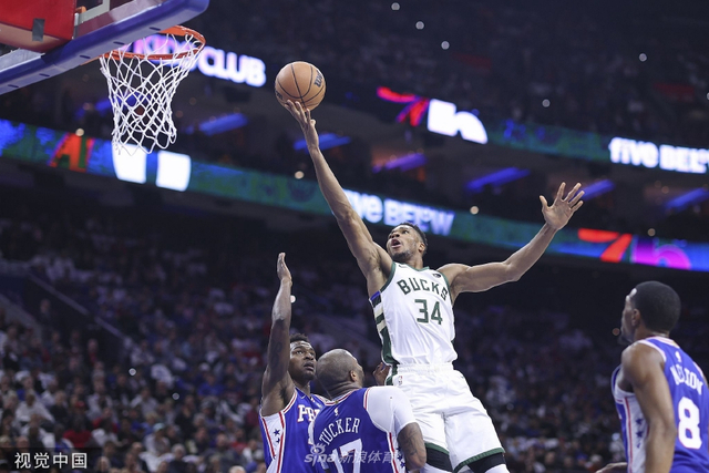 [NBA]雄鹿90-88费城76人 哈登准三双字母21+13_新浪图片