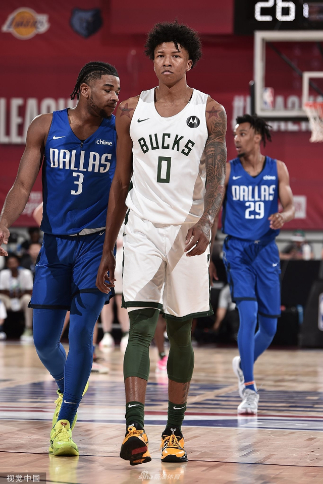 [NBA夏季联赛]独行侠Vs雄鹿_新浪图片