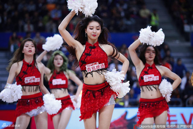 CBA拉拉队29轮热舞回顾 黄逸辉领衔众篮球宝贝_新浪图片