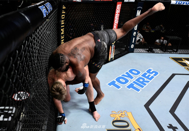 UFC on ESPN 11精彩集锦_新浪图片