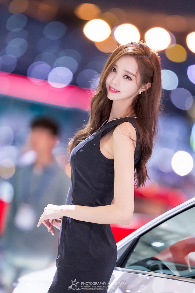 韩国气质车模郑恩惠美艳动人_新浪图片