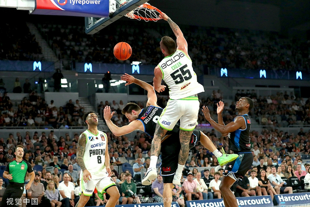 [NBL常规赛]墨尔本联86-94东南墨尔本凤凰 周琦22分_新浪图片