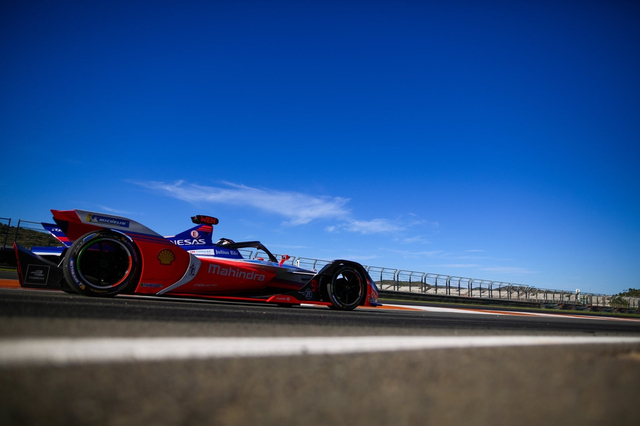 图集-FE瓦伦西亚季前试车次日_新浪图片