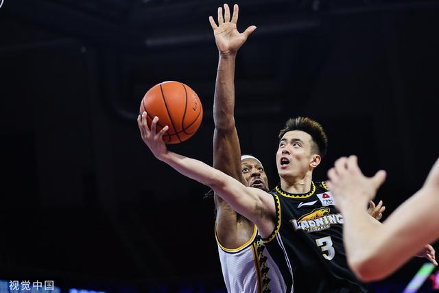 [CBA总决赛G3]广厦73-87辽宁_新浪图片