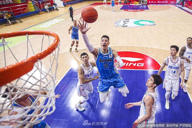 [CBA]北京首钢123-81大胜福建 曾凡博30分_新浪图片