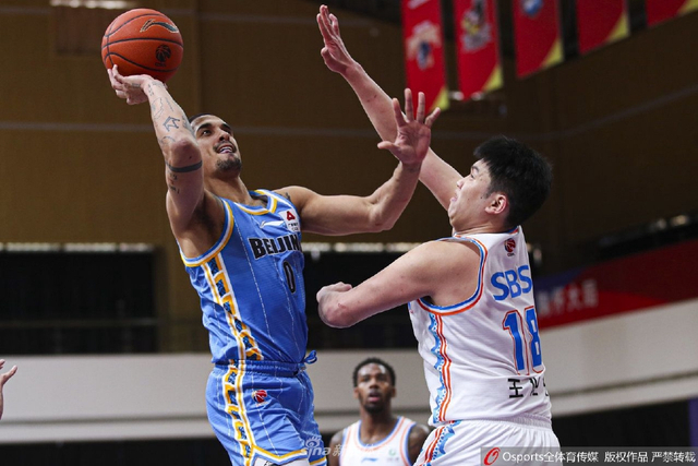 [CBA]北京首钢123-81大胜福建 曾凡博30分_新浪图片