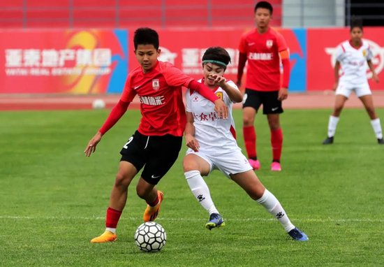 亚泰U14队与长春女足以赛代练_手机新浪网