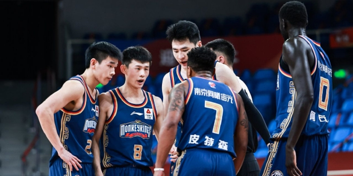 CBA官方：同曦队完成隔离 可出战今日江苏德比_手机新浪网