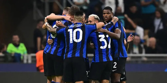 欧冠-哲科2球国际米兰4-0提前出线 送巴萨打欧联_手机新浪网