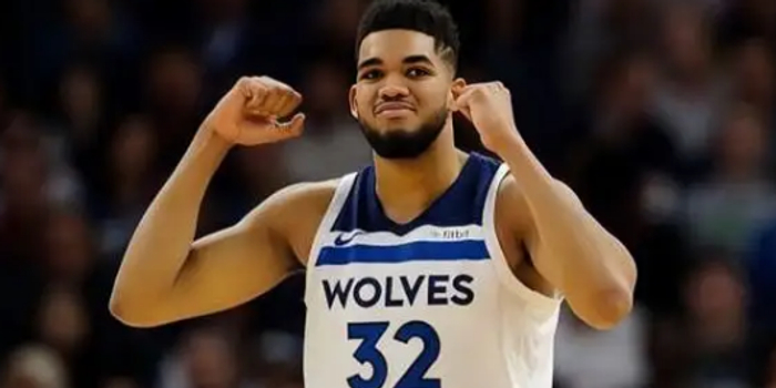 唐斯爆砍60分刷多项纪录 现役最强中锋谁不服?_手机新浪网