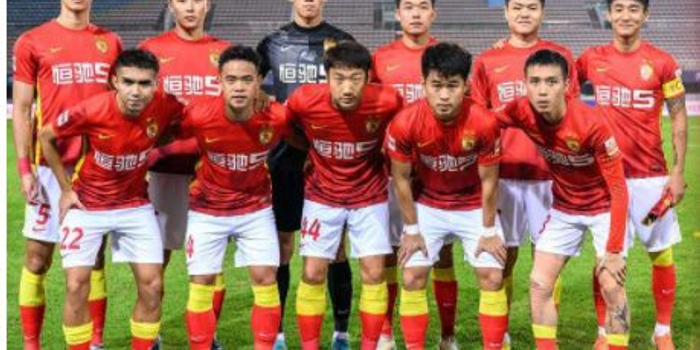 广州vs广州城：韦世豪蒿俊闵首发 吉列尔梅出战_手机新浪网