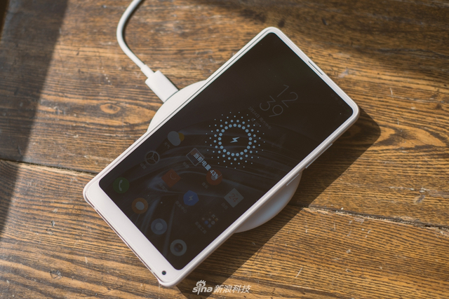 小米MIX 2S正式发布：各个方面都要对标苹果iPhone X_手机新浪网