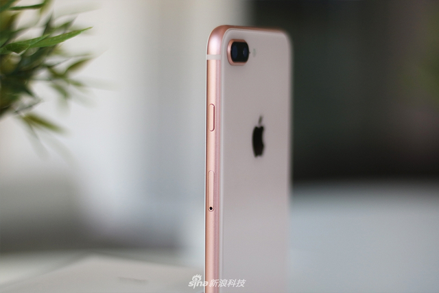 苹果iPhone 8首发评测：从7到8的N个理由_手机新浪网