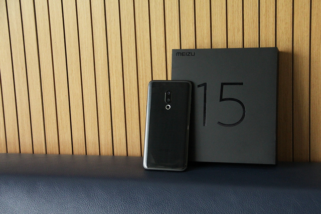 MEIZU 15/15Plus图赏:经典小圆圈回归 竖排双摄登场_新浪图片