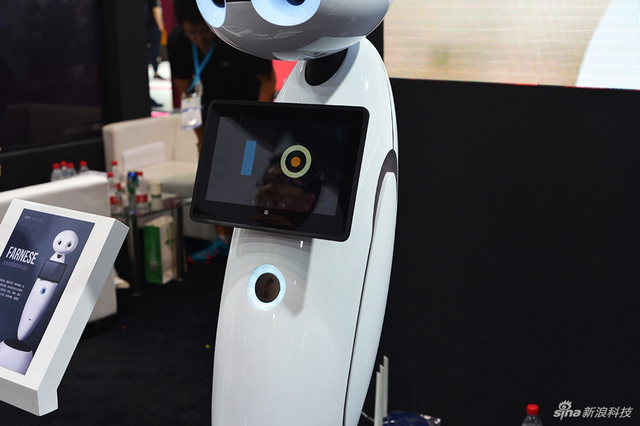 CES17亚洲展：机器人也赶上了一波潮流_新浪图片