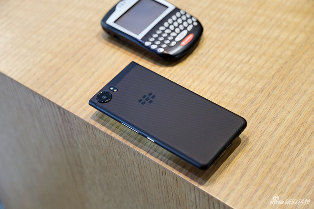 黑莓KEYone评测：所有闪耀与纠结 都因为一副全键盘_手机新浪网