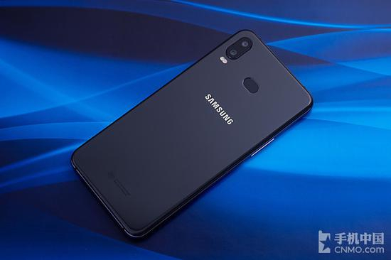 三星Galaxy A6s评测 年轻人的全新选择_手机新浪网