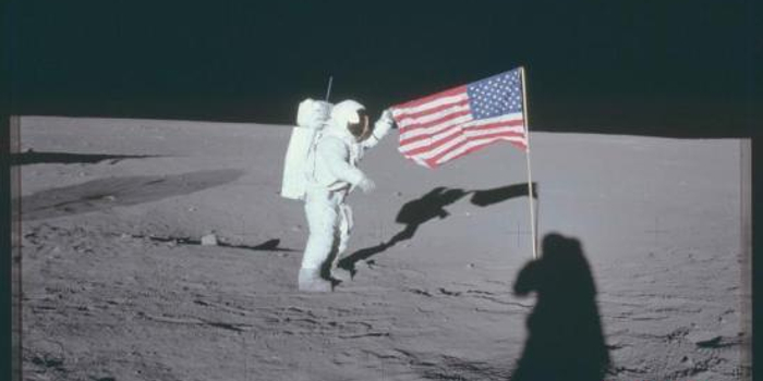 NASA：2028年四名宇航员将重返月球 并停留7天_手机新浪网